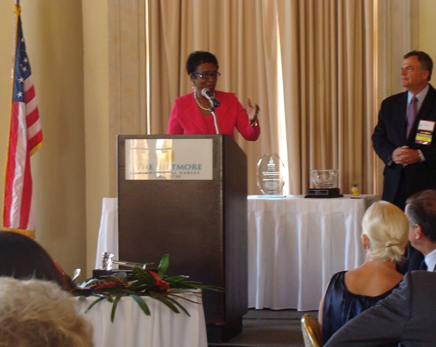 Dale Swope Helps Present Nichols Award to Senator Joyner